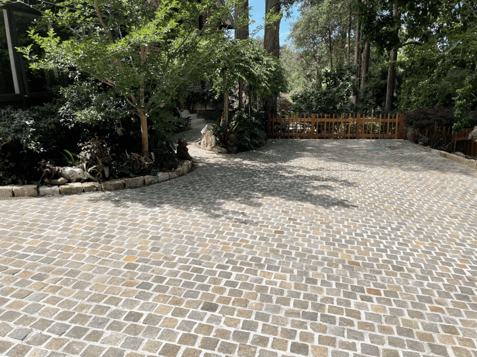 Italian Porphyry Cobblestones - ACM Blocks