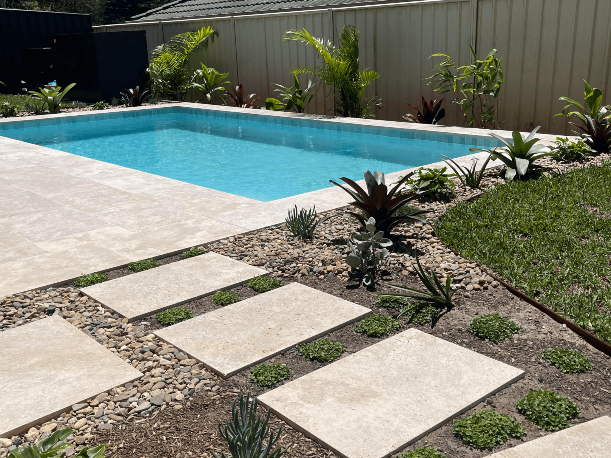 Lite Classic Travertine - ACM Blocks